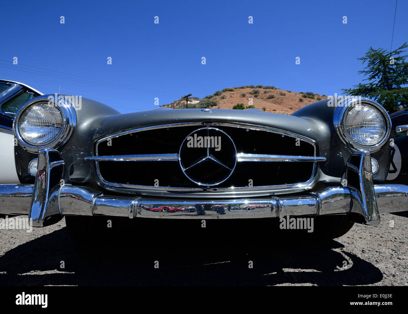 Mercedes Benz Grill High Resolution Stock Photography and Images - Alamy