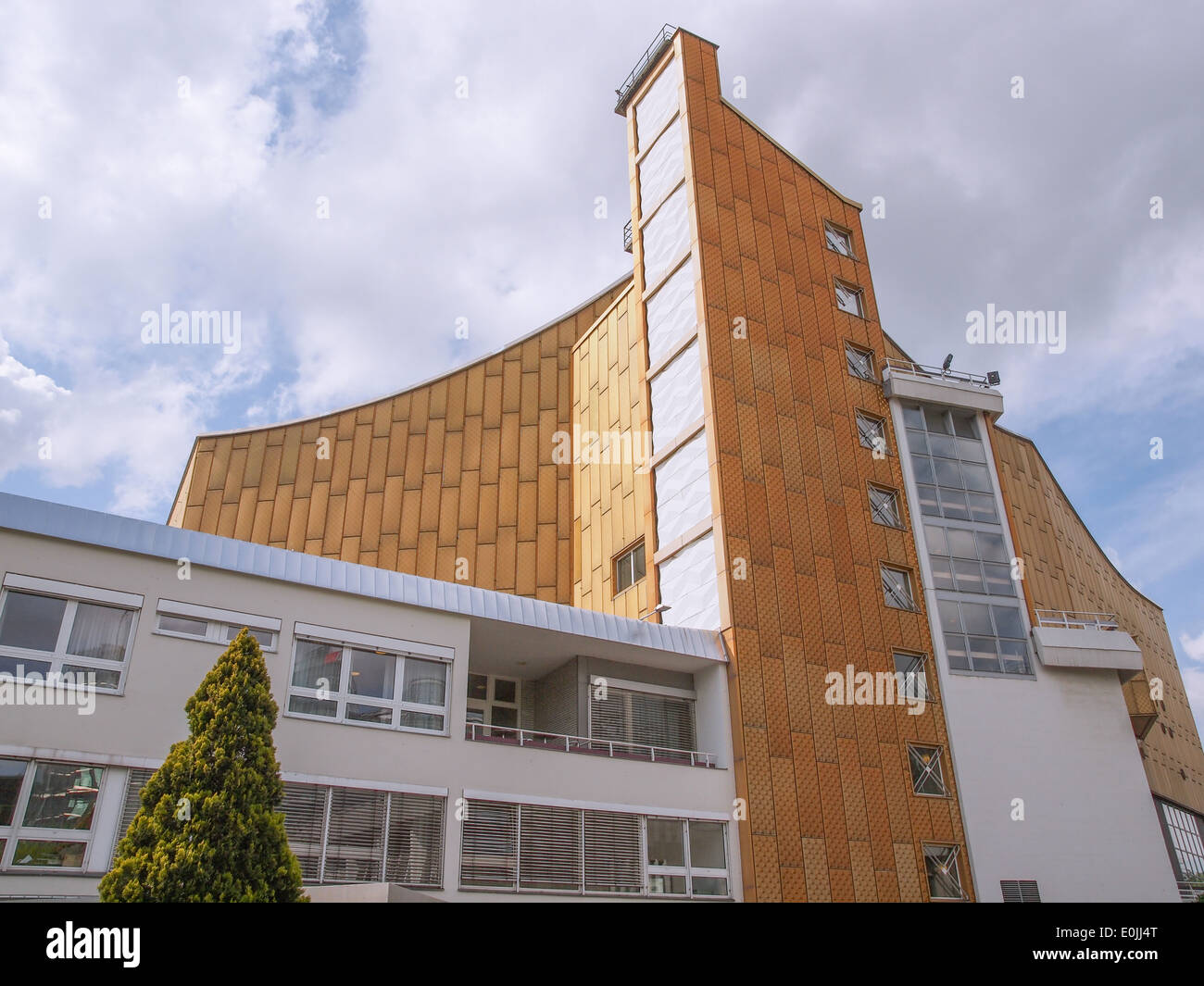The Berliner Philharmonie concert hall in Berlin Germany Stock Photo ...