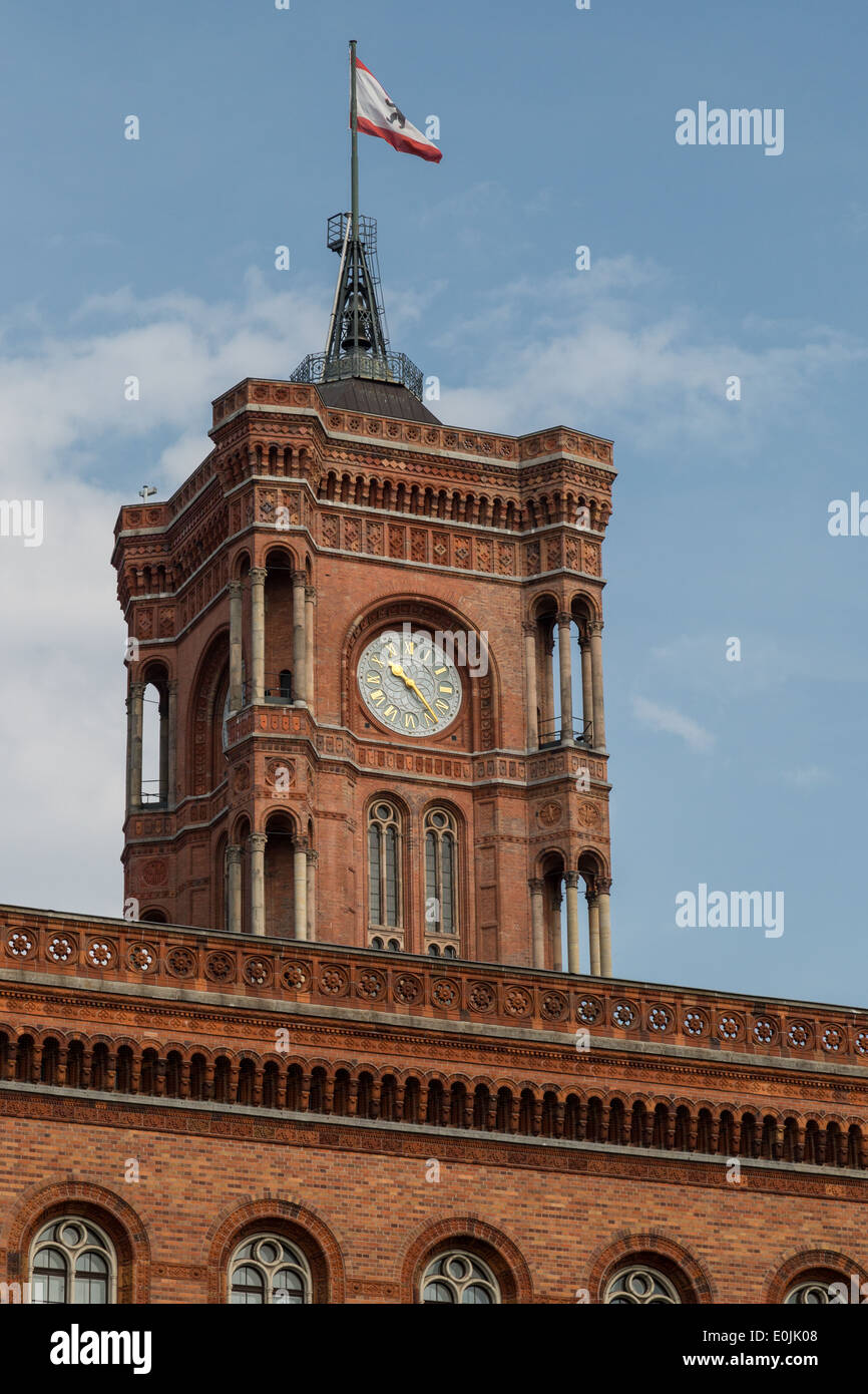 Rotes rothhaus hi-res stock photography and images - Alamy