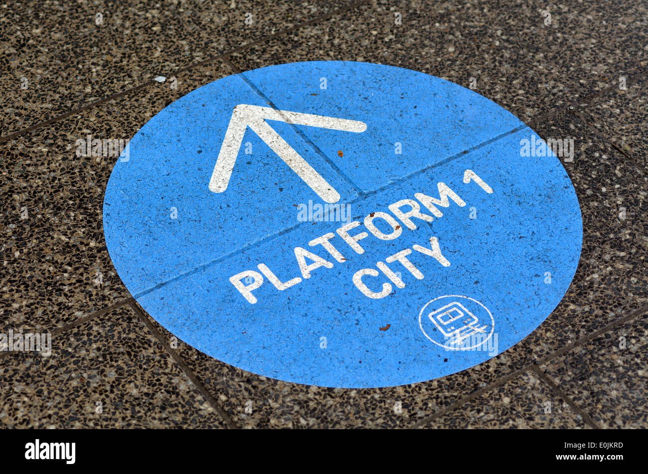 Train Platform Sign High Resolution Stock Photography and Images - Alamy