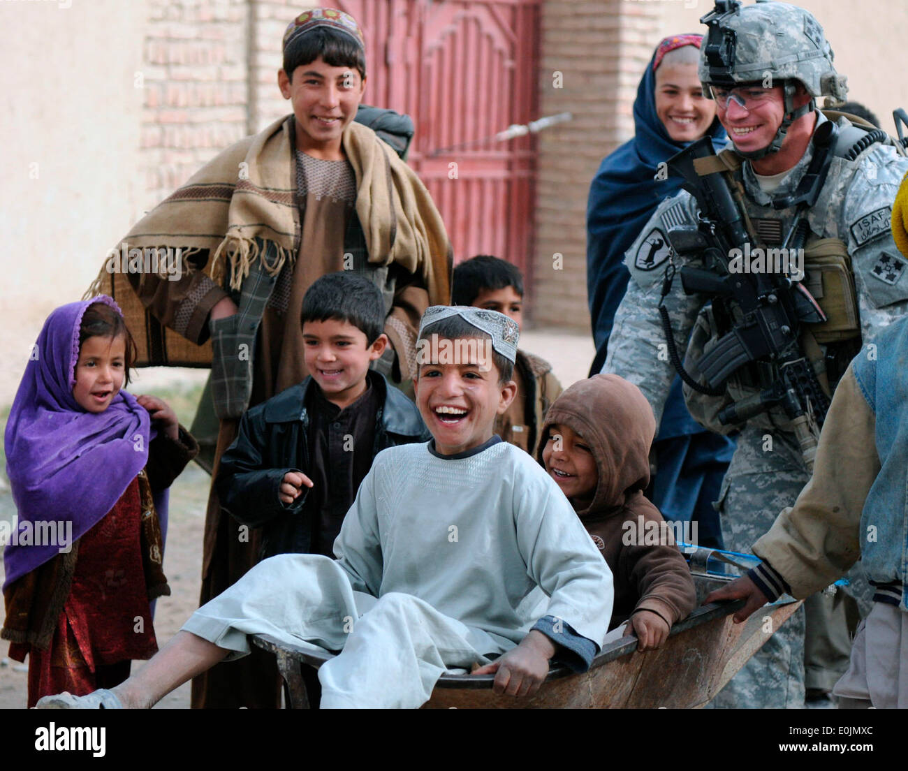 Staff Sgt. Kenneth Bower, Charlie Company, 1st Special Troops Battalion ...