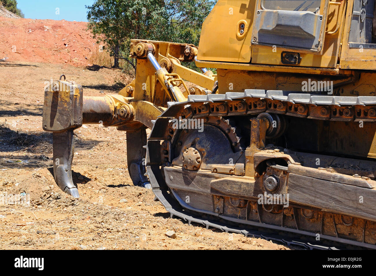 Bulldozer side hi-res stock photography and images - Alamy