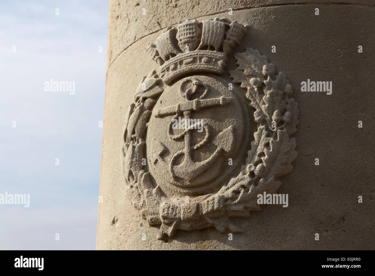 Navy insignia hi-res stock photography and images - Alamy