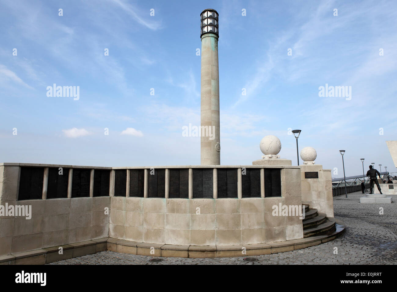 Liverpool Naval Memorial, on the Pier Head, Liverpool Stock Photo - Alamy