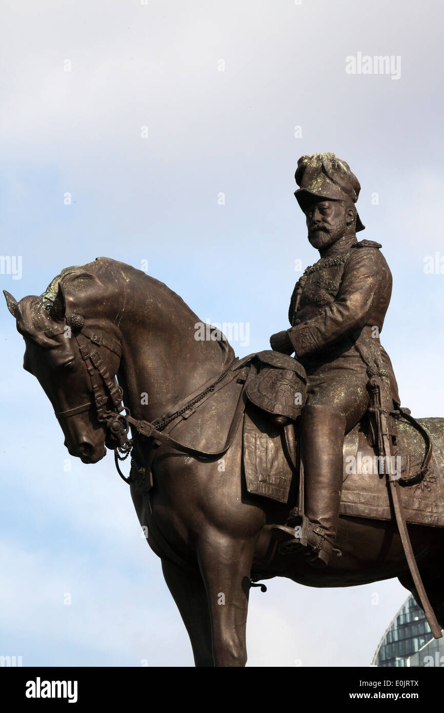 Monument to the british king edward vii hi-res stock photography and ...