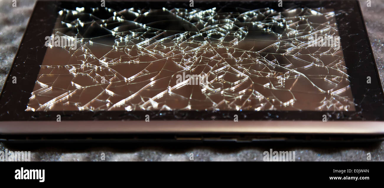Broken tablet screen hi-res stock photography and images - Alamy