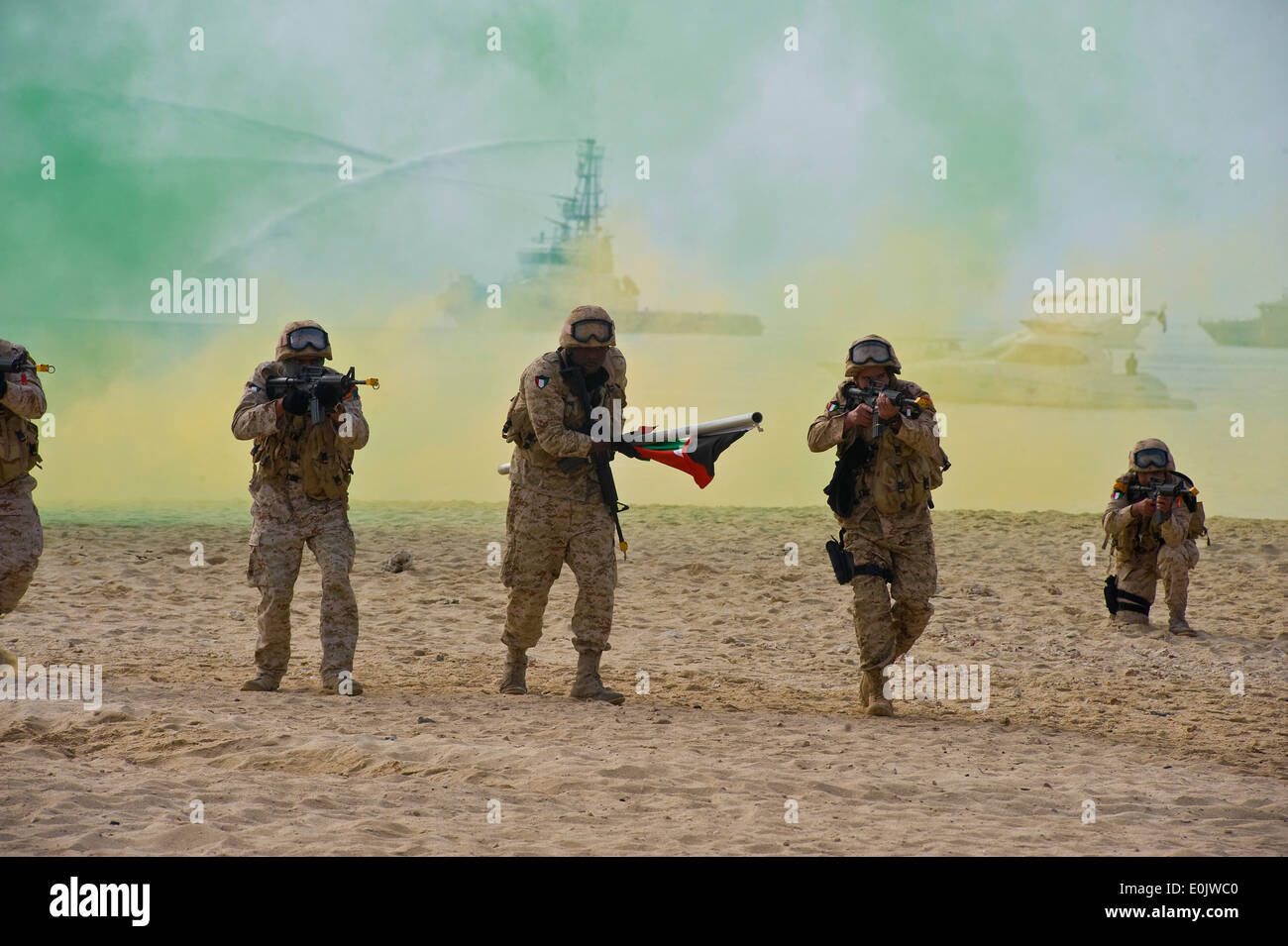 Kuwaiti navy hi-res stock photography and images - Alamy