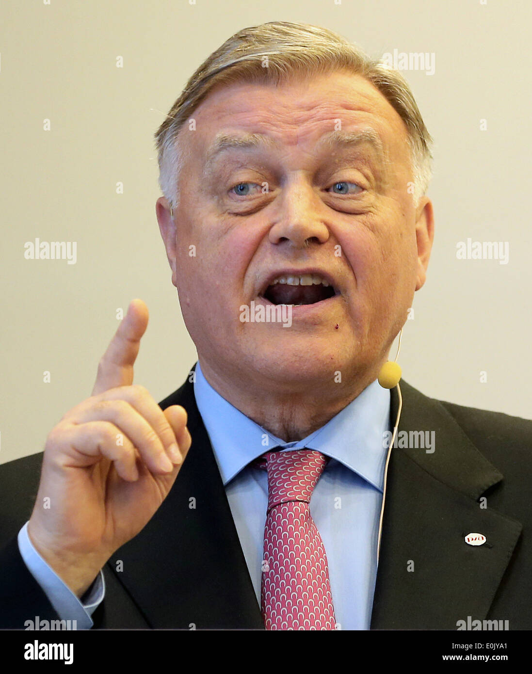 Vladimir yakunin hi-res stock photography and images - Alamy