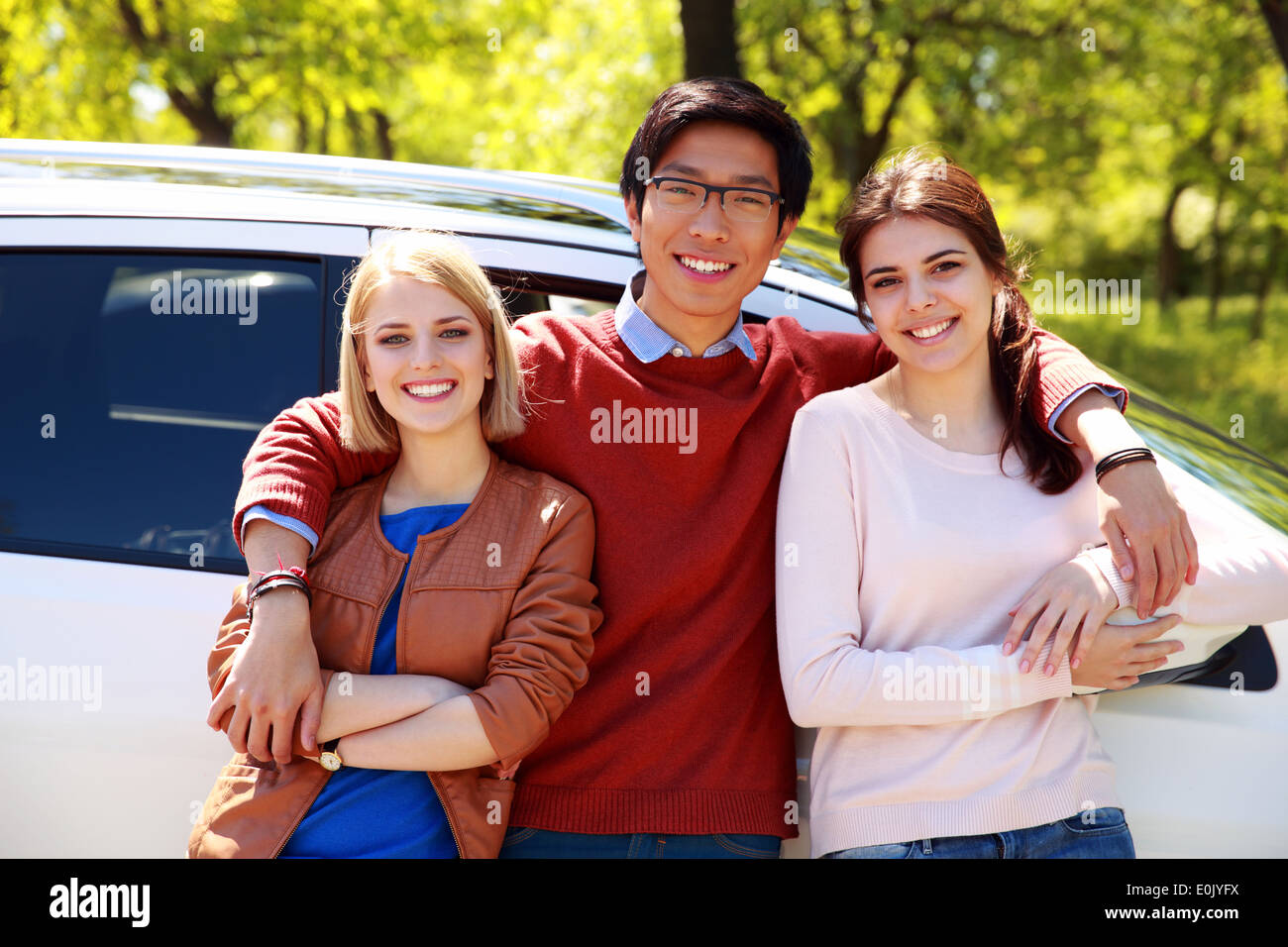 Car near school hi-res stock photography and images - Alamy
