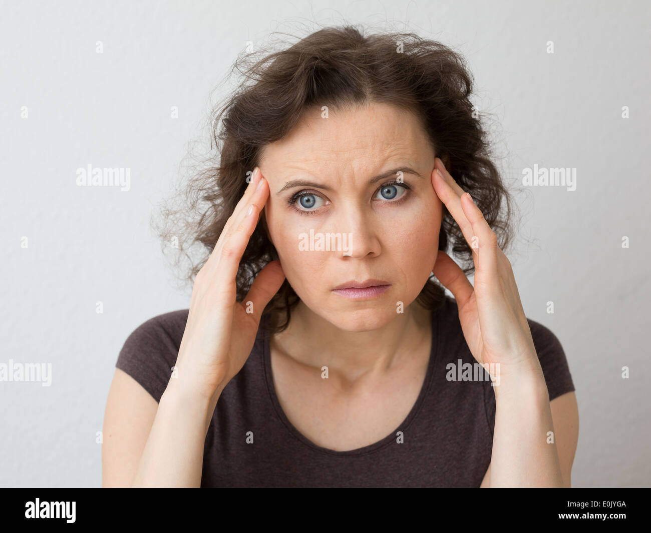 Woman head thinking hi-res stock photography and images - Alamy