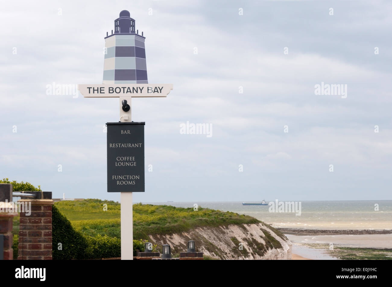 Gastropub pub restaurant sign hi-res stock photography and images - Alamy