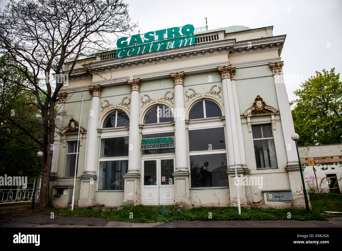 Rundown historic building in prague hi-res stock photography and images ...