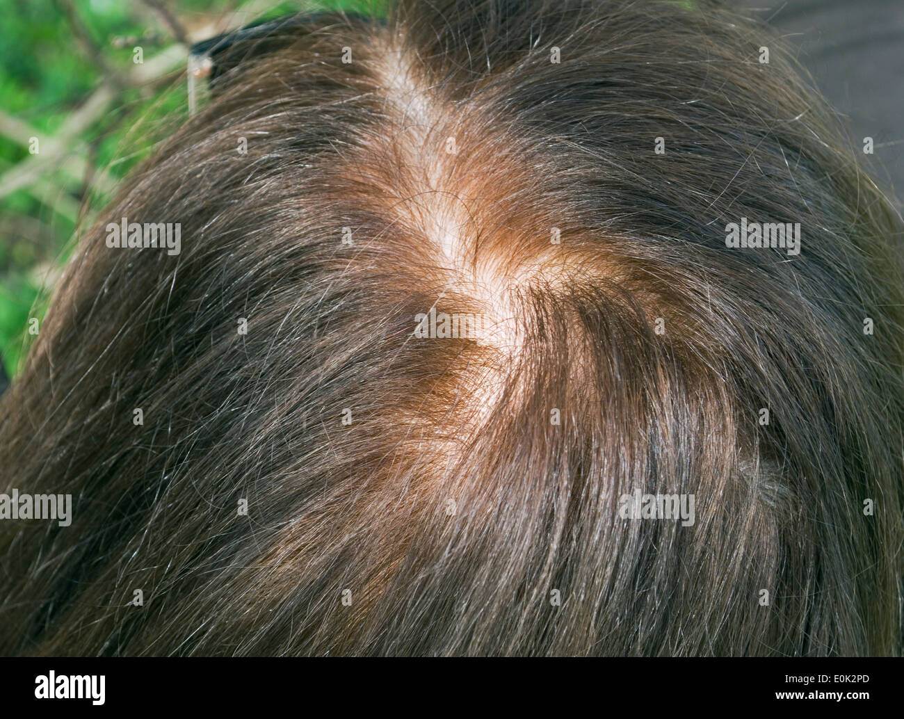 woman parted hair Stock Photo - Alamy