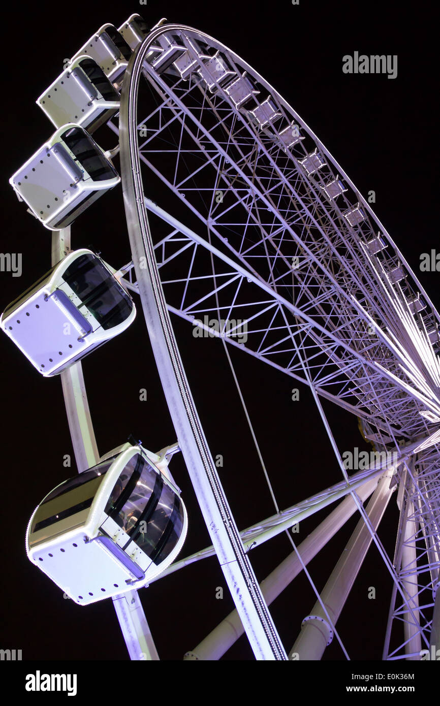 Ferris wheel entertainment hi-res stock photography and images - Alamy