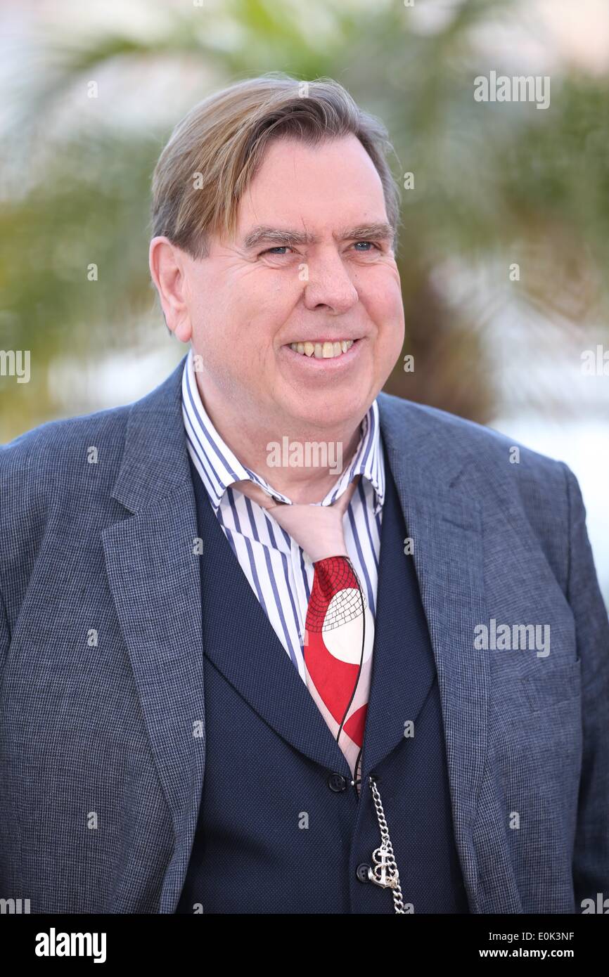 Cannes, France. 15th May, 2014. British actor Timothy Spall poses ...