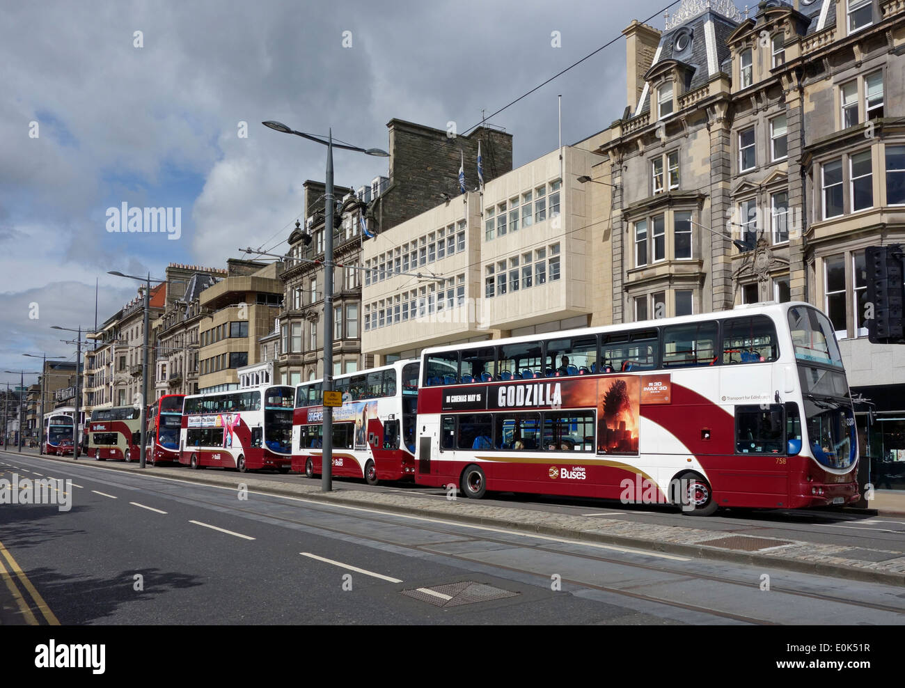 Lothian buses hi-res stock photography and images - Alamy