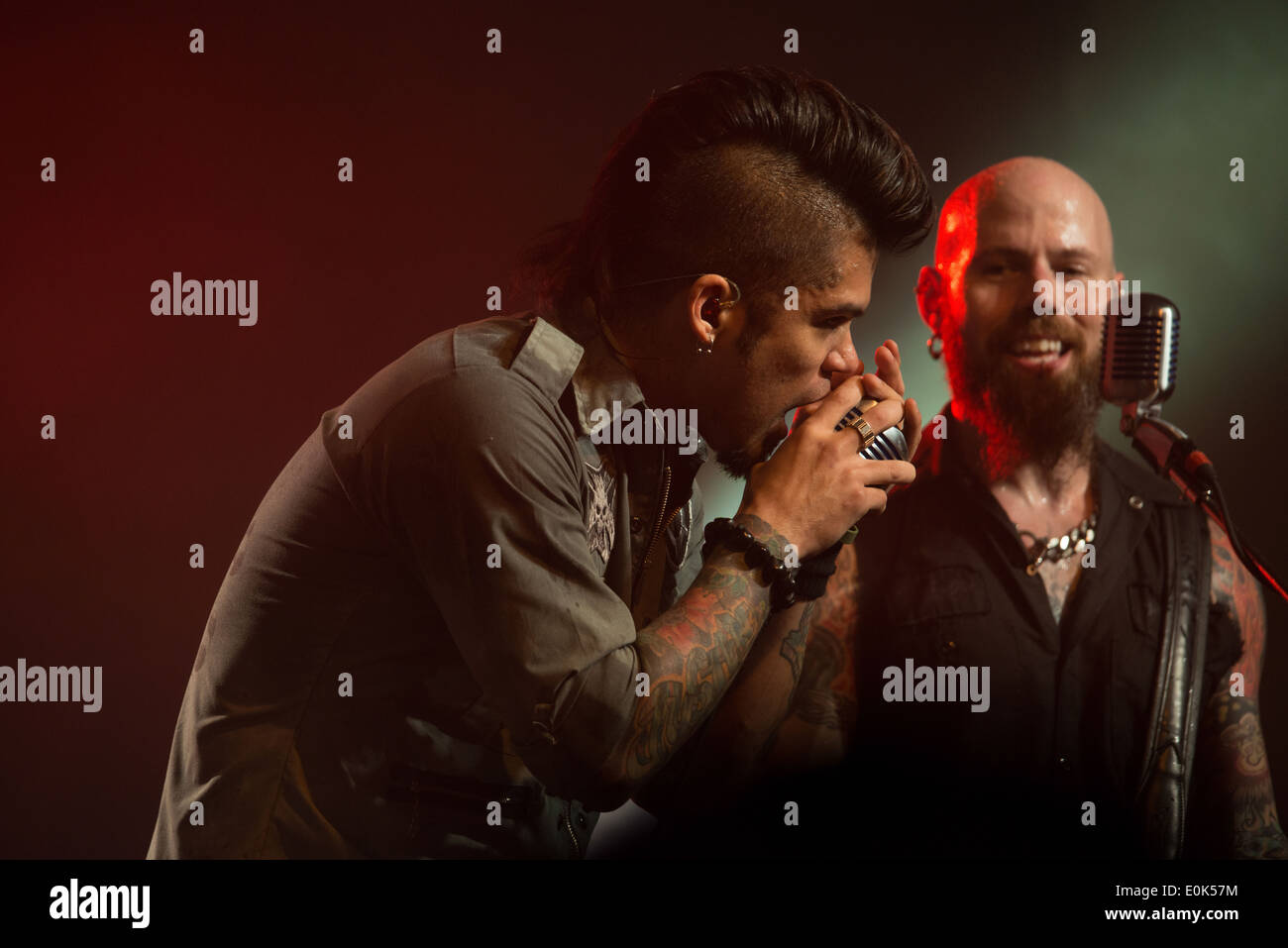 Performing with drowning pool hi-res stock photography and images - Alamy