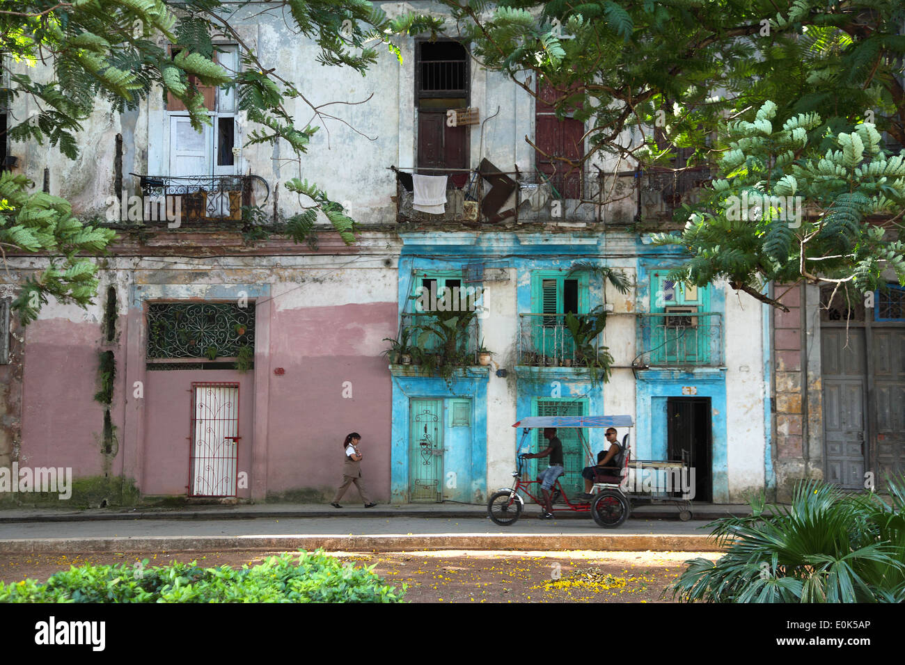 Street scenes of Havana Cuba Stock Photo - Alamy