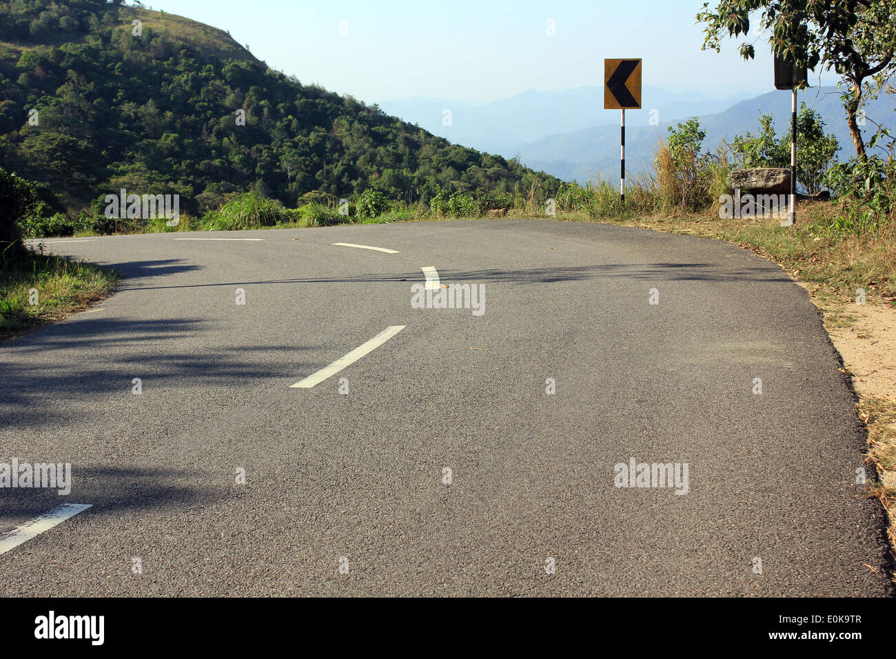 Asphalt road empty curve hi-res stock photography and images - Alamy