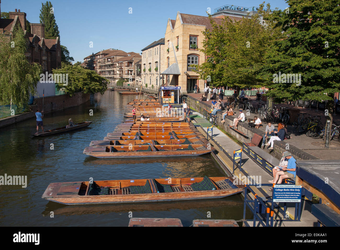 Punt boats hi-res stock photography and images - Alamy