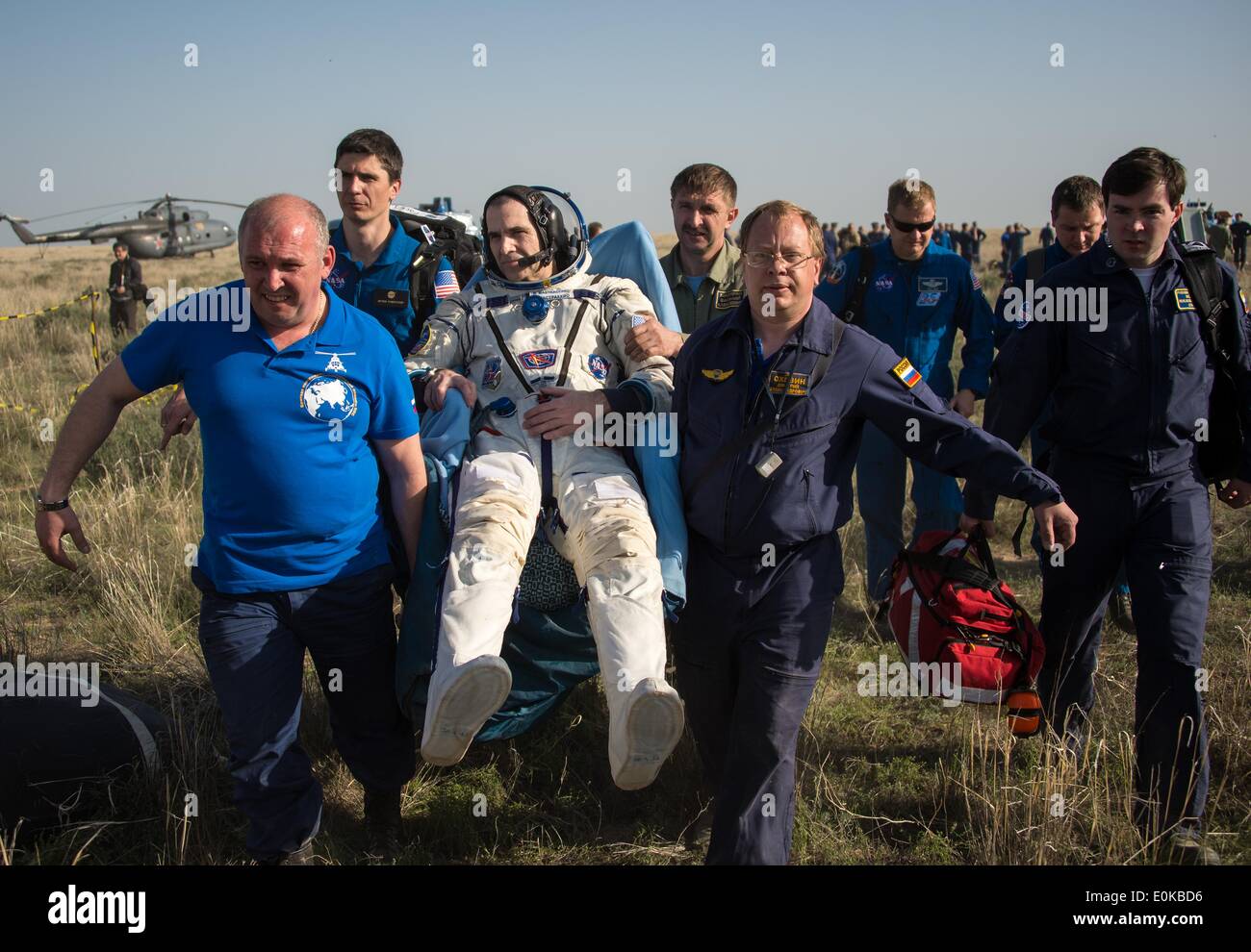 Expedition six flight engineer hi-res stock photography and images - Alamy