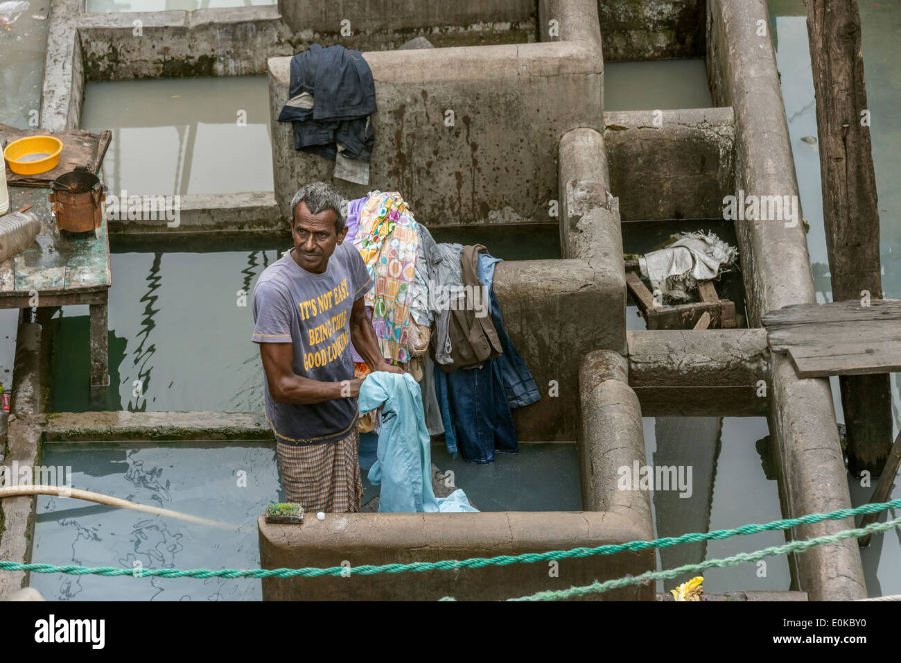 Man washing clothes at the Dhobi Ghat, Mumbai, India Stock Photo - Alamy