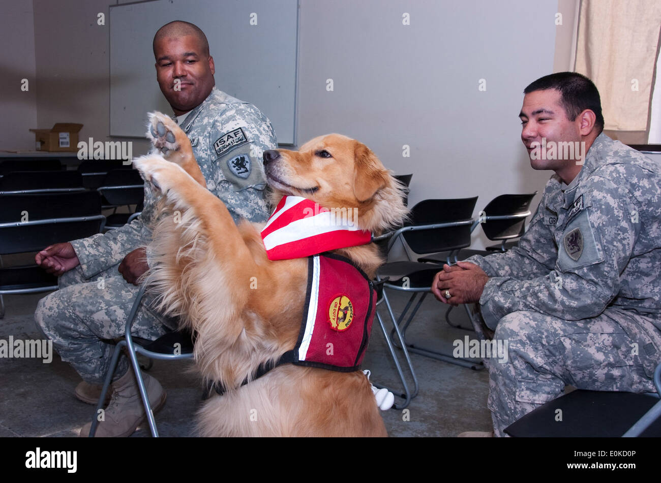 Staff Sgt. Anthony Houston, of Detroit, and Staff Sgt. Travis Gilbert ...
