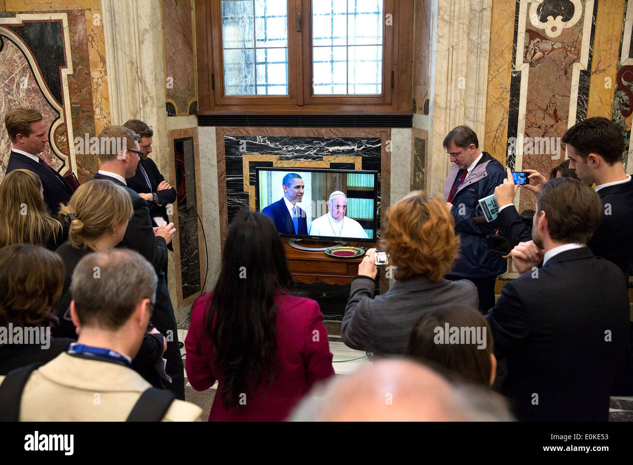 Media tv television city High Resolution Stock Photography and Images ...