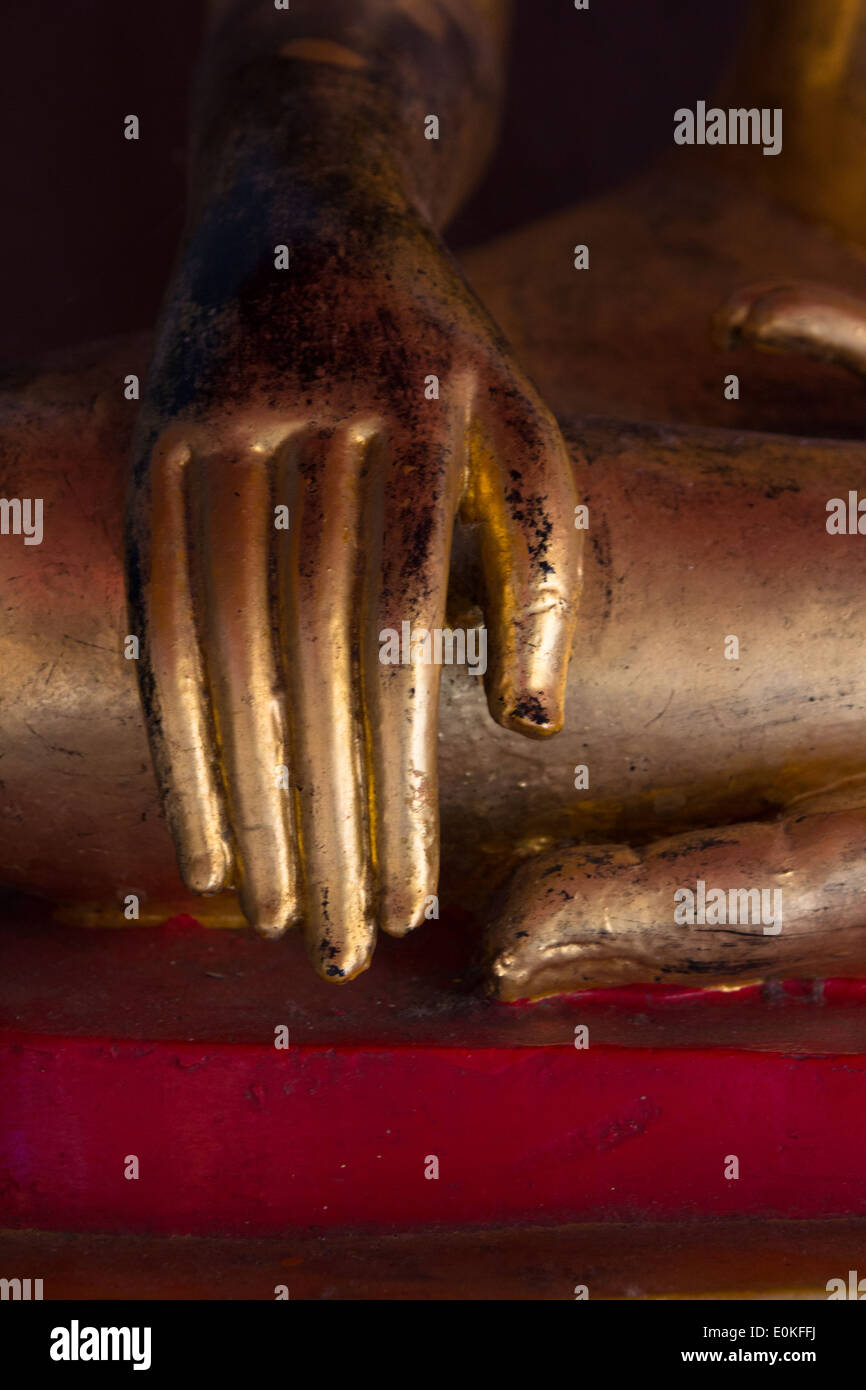 Buddha statue hands Stock Photo - Alamy
