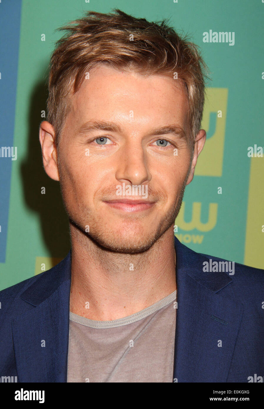 Cw upfront presentation hi-res stock photography and images - Alamy