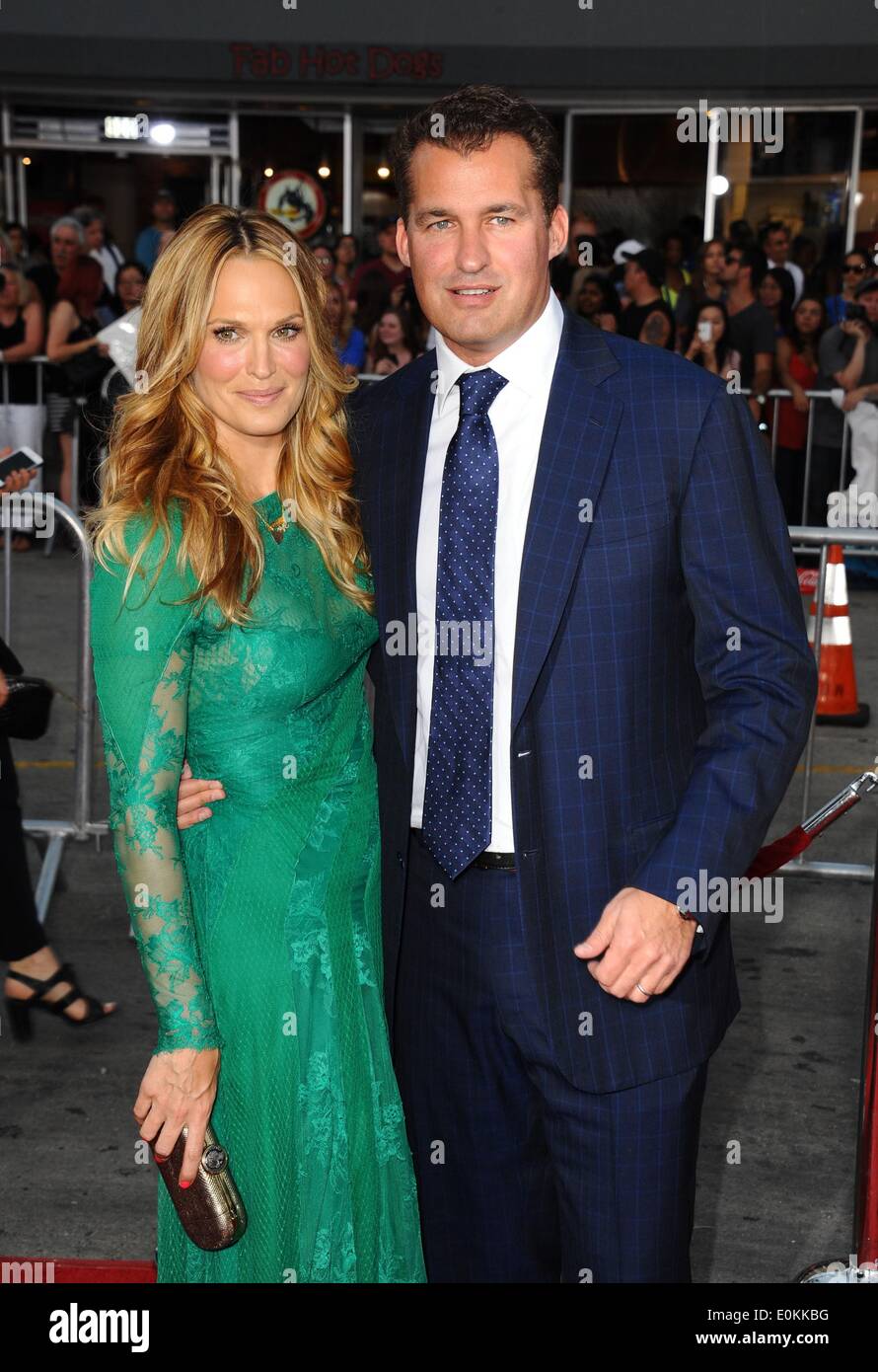 Los Angeles, CA, USA. 15th May, 2014. Molly Sims, Scott Stuber at ...