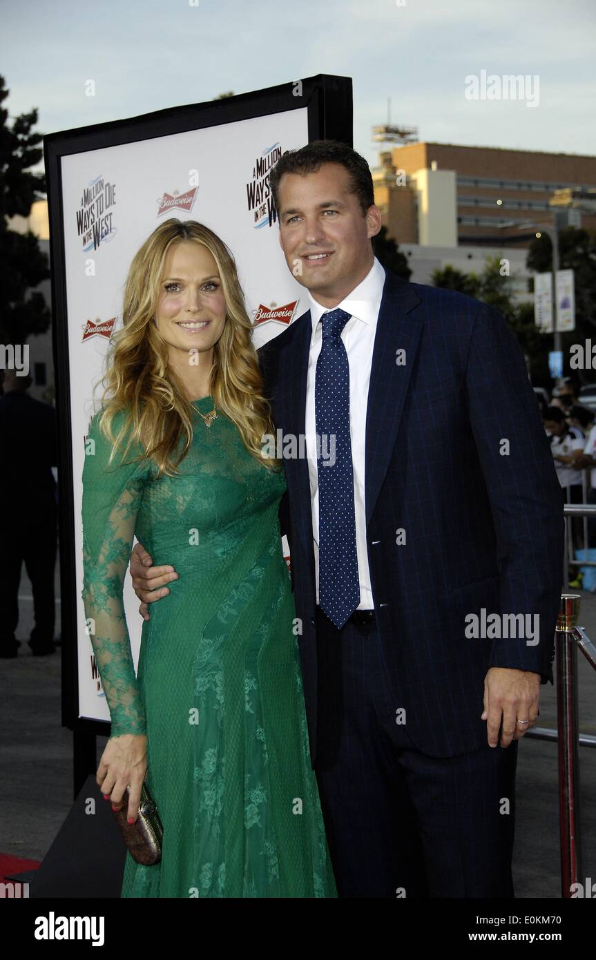 Los Angeles, CA, USA. 15th May, 2014. Molly Simms, Scott Stuber at ...