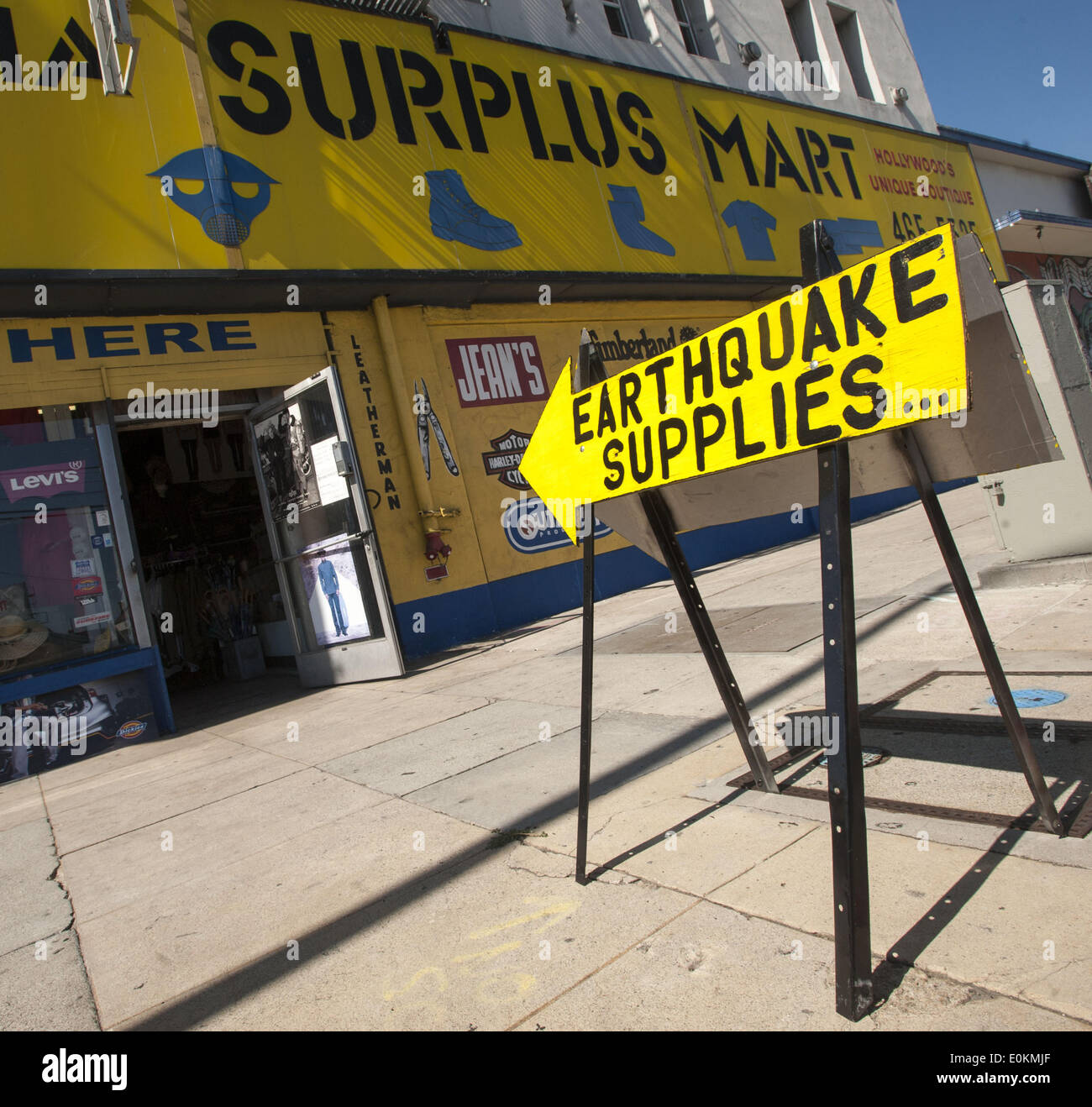 Los Angeles, California, USA. 15th May, 2014. A hand painted sign at a ...