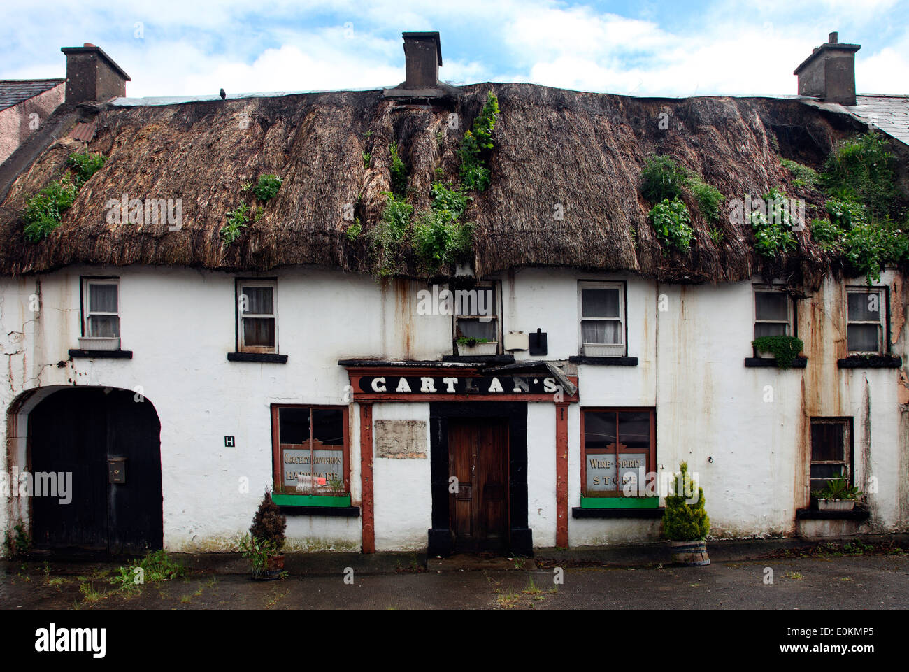 The pub co hi-res stock photography and images - Alamy
