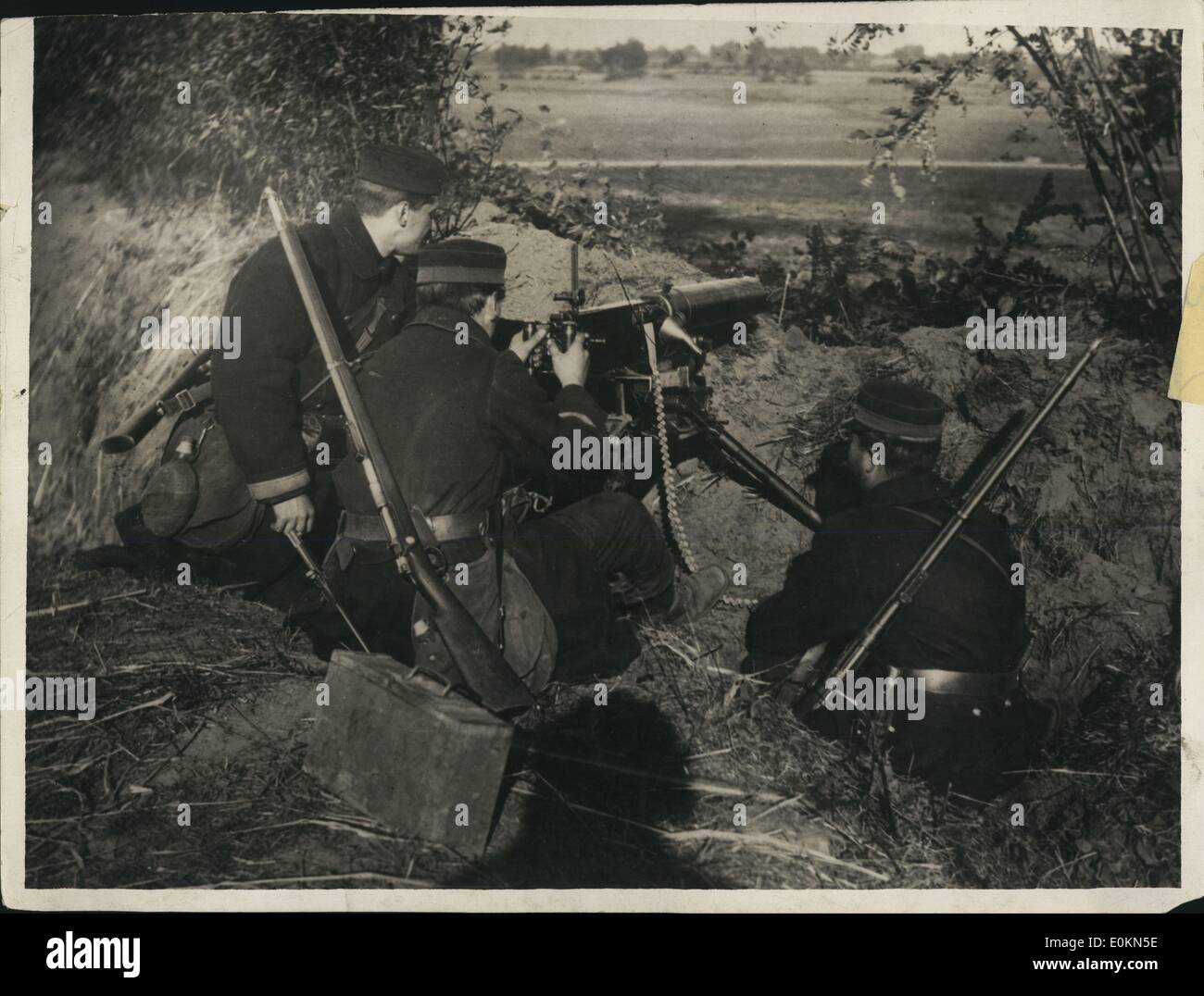 Jan. 1, 1915 - Belgian machine gun in action near Antwerp Stock Photo ...