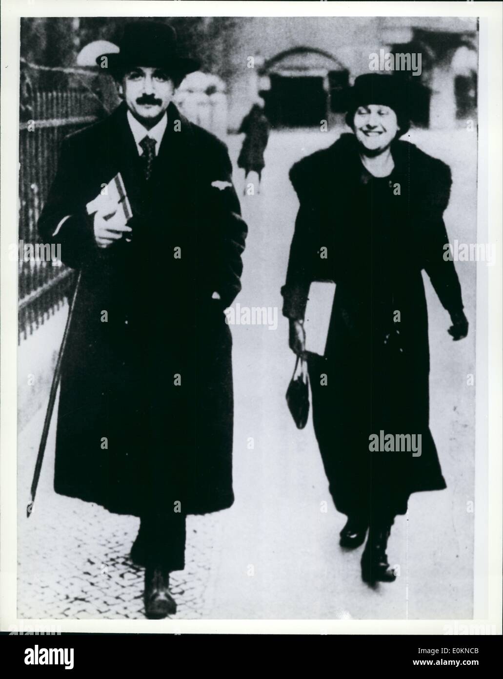 Apr. 04, 1928 - Keystone Press Photo Stock Photo - Alamy