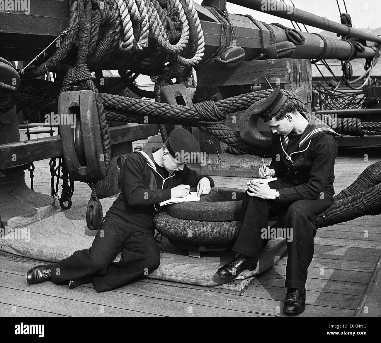British sailors hi-res stock photography and images - Alamy