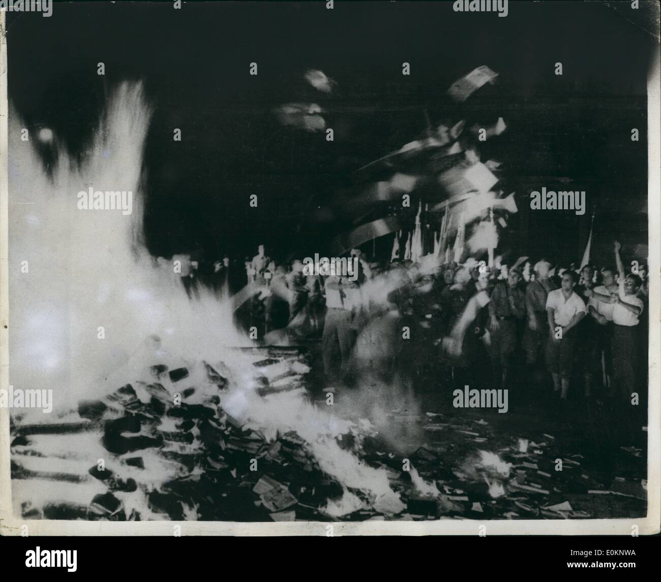 Opernplatz berlin hi-res stock photography and images - Alamy