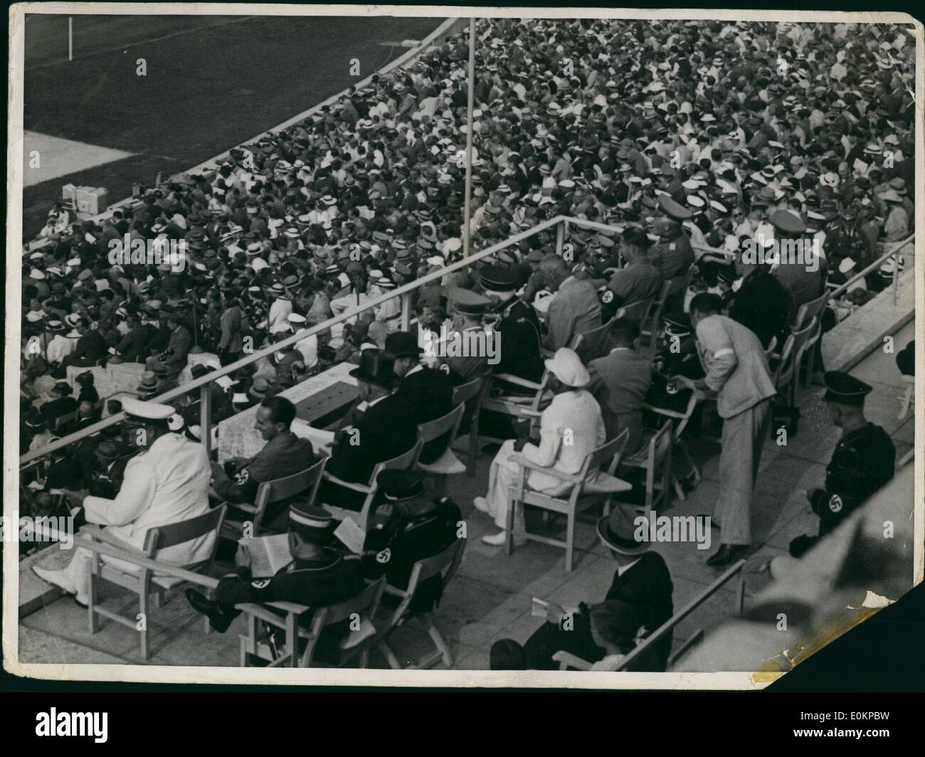 1936 olympics hitler hi-res stock photography and images - Alamy