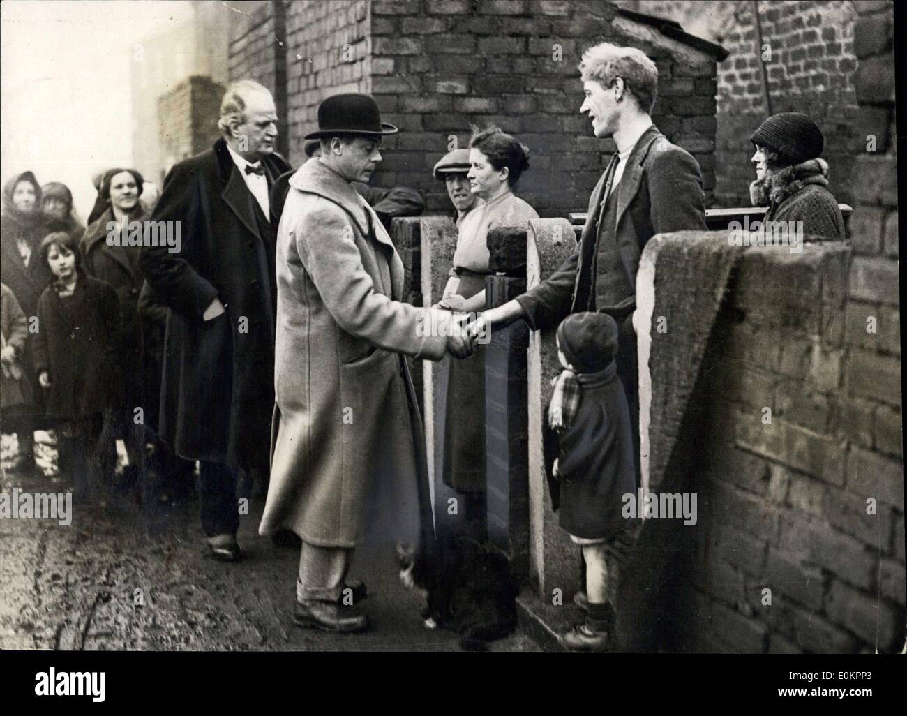 King to the people hi-res stock photography and images - Alamy