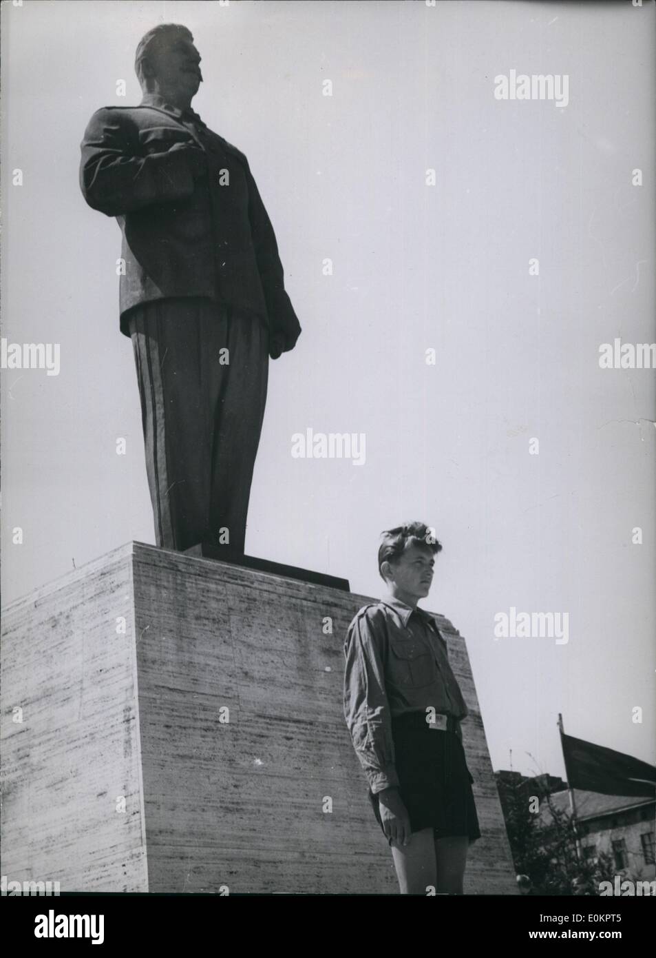 1945 potsdam stalin truman churchill hi-res stock photography and ...