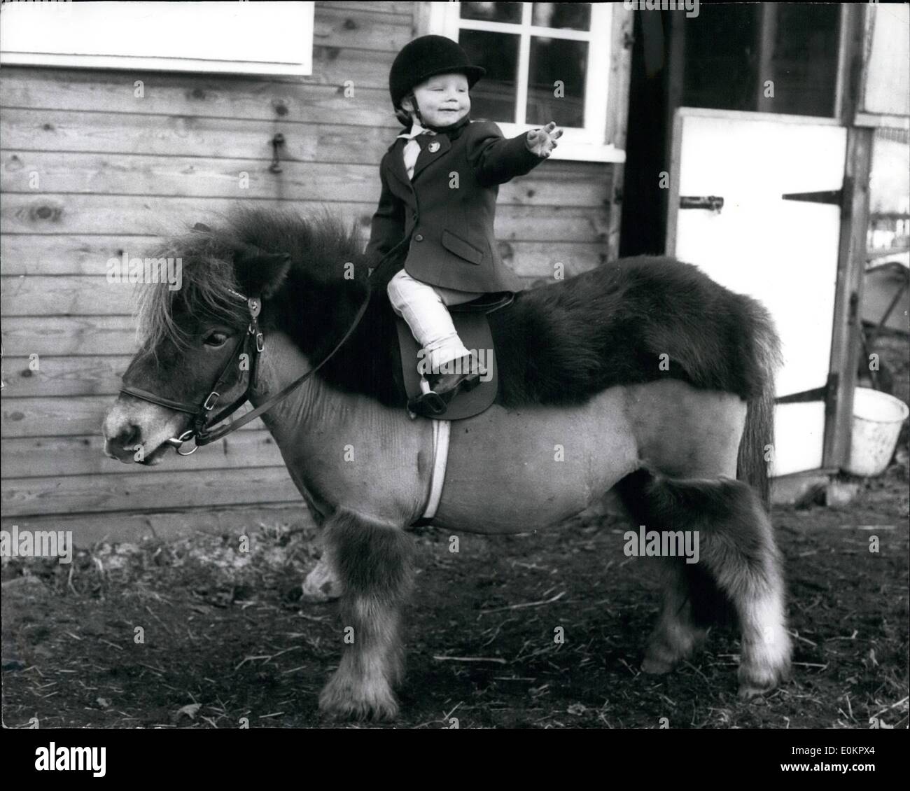 Donna rides tall two hi-res stock photography and images - Alamy
