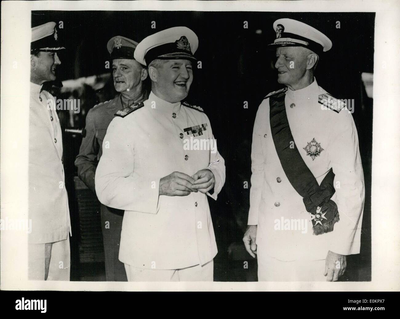 Aug. 08, 1945 - British Honour American Admiral: At Guam Admiral ...