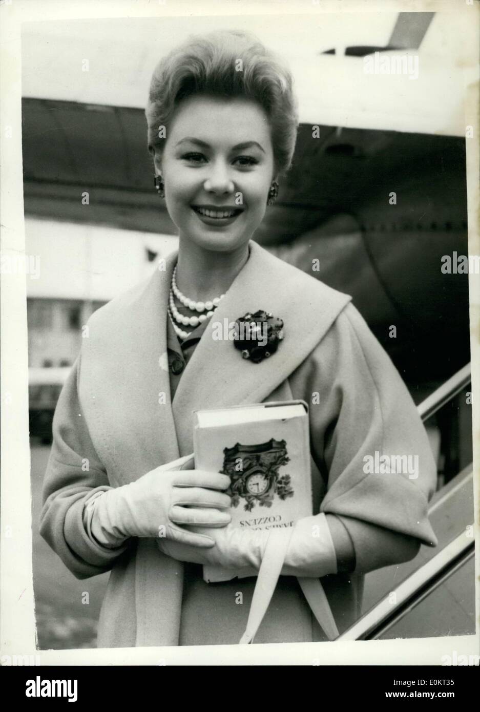 Mitzi gaynor hi-res stock photography and images - Alamy