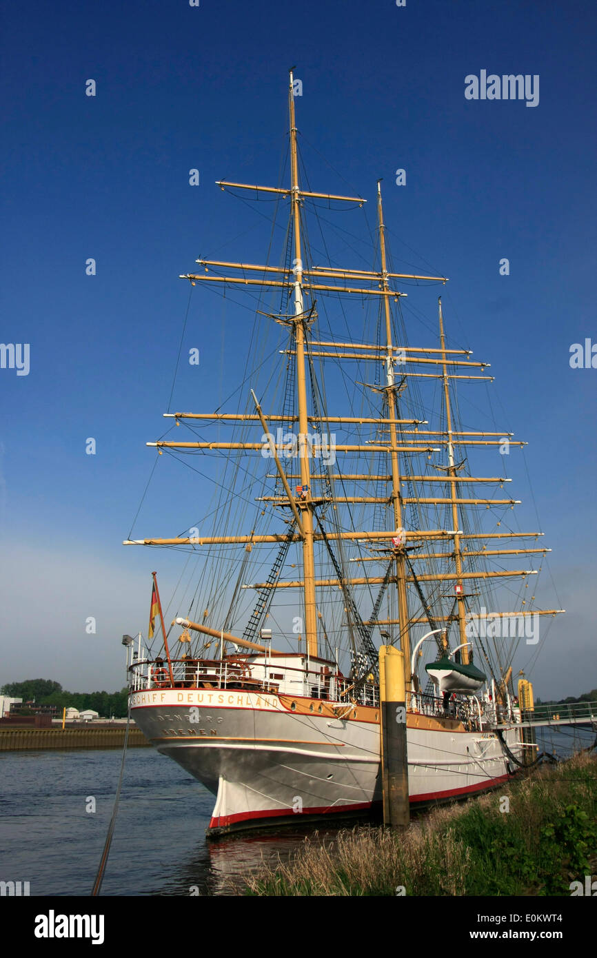 The training ship Deutschland (Germany) is a three-master. Since 1927 ...