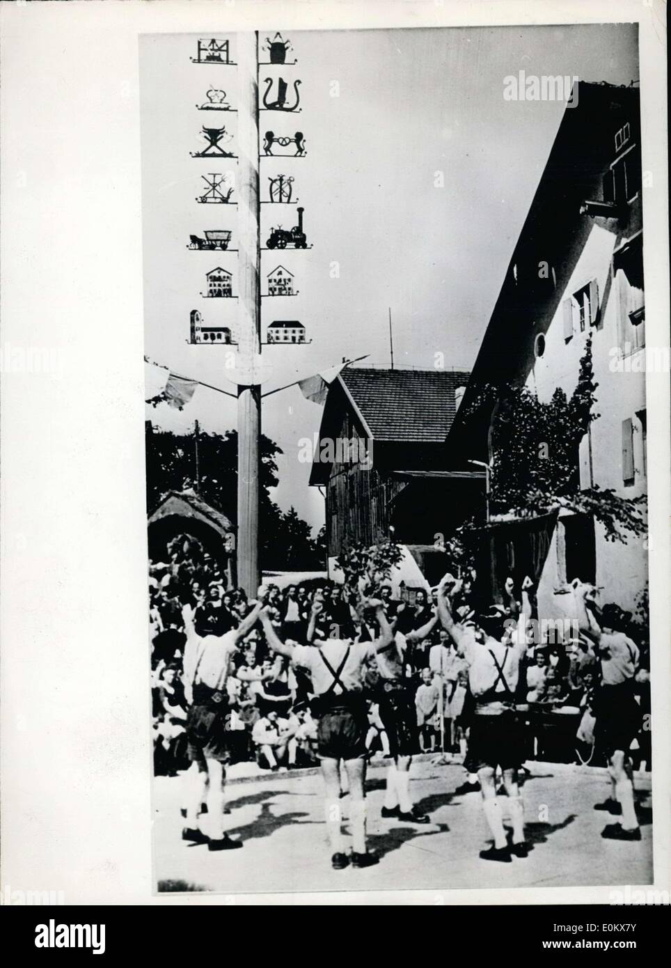 Apr. 19, 1952 - A picture for the May 1 edition! The traditional May ...