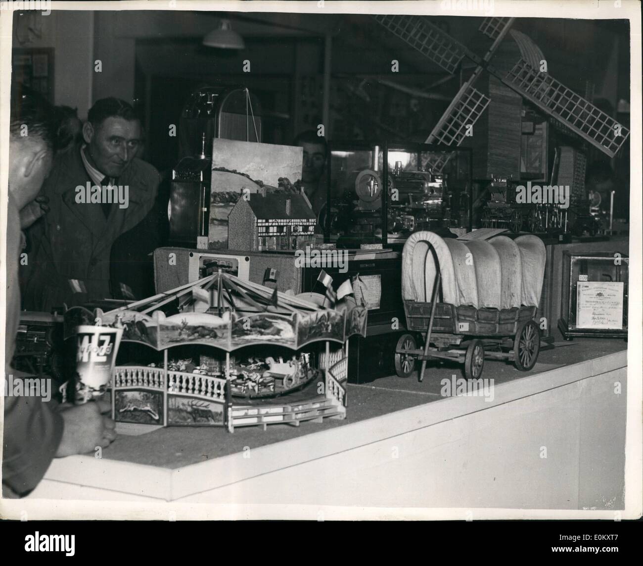 Oct. 10, 1952 - Model Engineer Exhibition: Photo Shows General View at ...