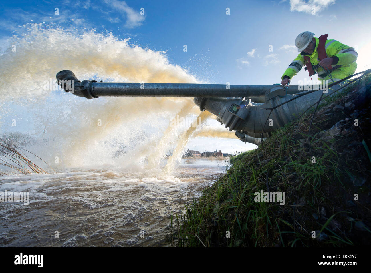 Flooding on the Somerset Levels - an Environment Agency engineer ...