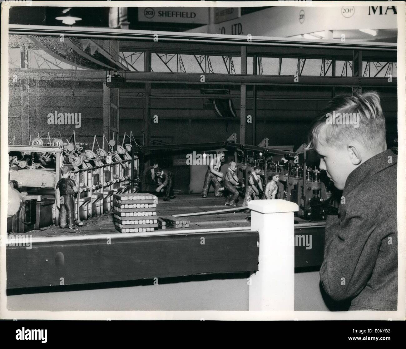 Sep. 09, 1952 - Two Thousands Machine On Show In London Rolling Machine ...