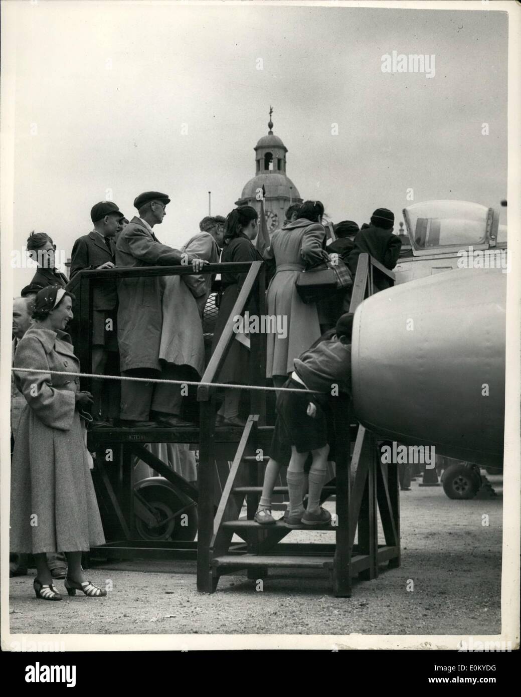 1952 aircraft hi-res stock photography and images - Alamy